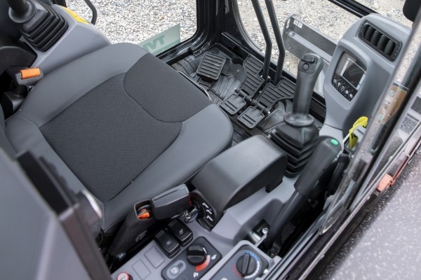 Cabines pour tracteurs - Découvrez notre gamme | TVH France